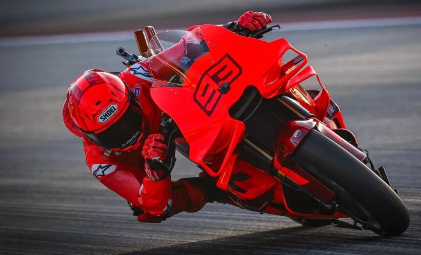 Marc Marquez Coba Ducati Panigale V2 2025, Pecahkan Rekor Lap di ...