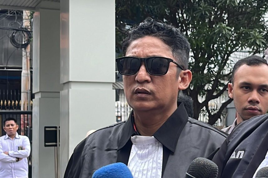 Firdaus Oiwobo Mundur dari Tim Pengacara Razman Nasution, Disorot ...