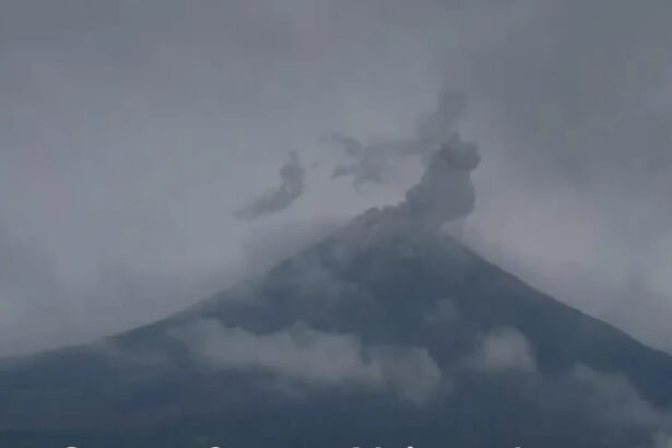 Gunung Semeru Erupsi 14 Februari 2026: Awan Panas Meluncur 6 Km, Status ...