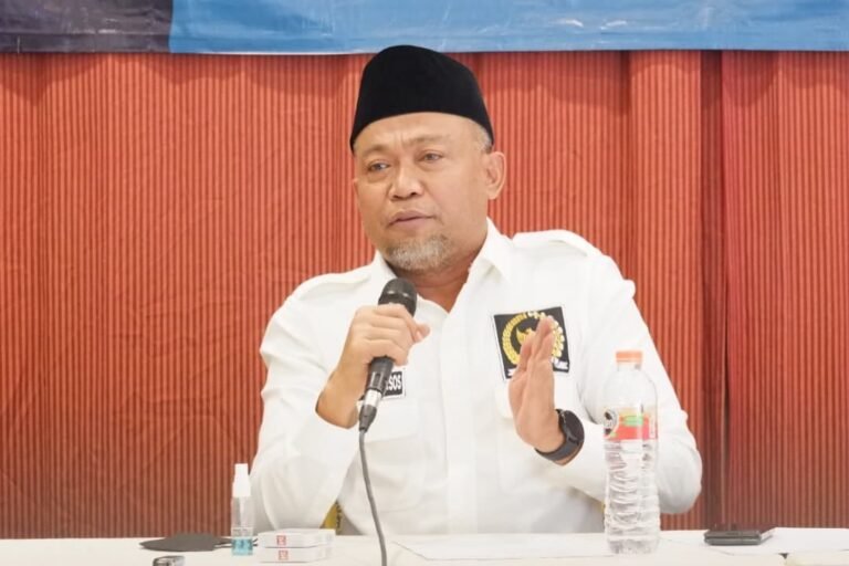 DPR: Pencopotan Kepala BGN Bukti Presiden Tak Toleransi Skandal MBG ...